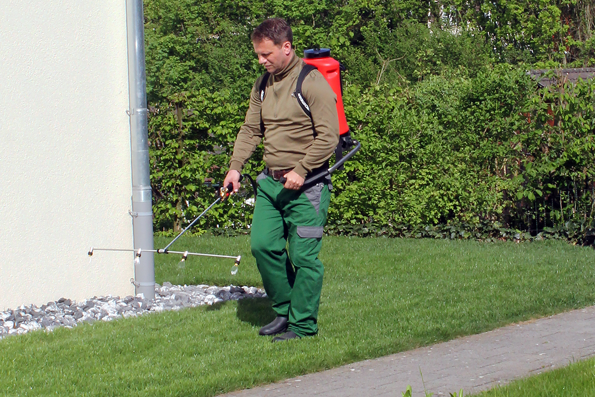 With The Spray Boom Large Areas Can Be Processed Within A Short Time